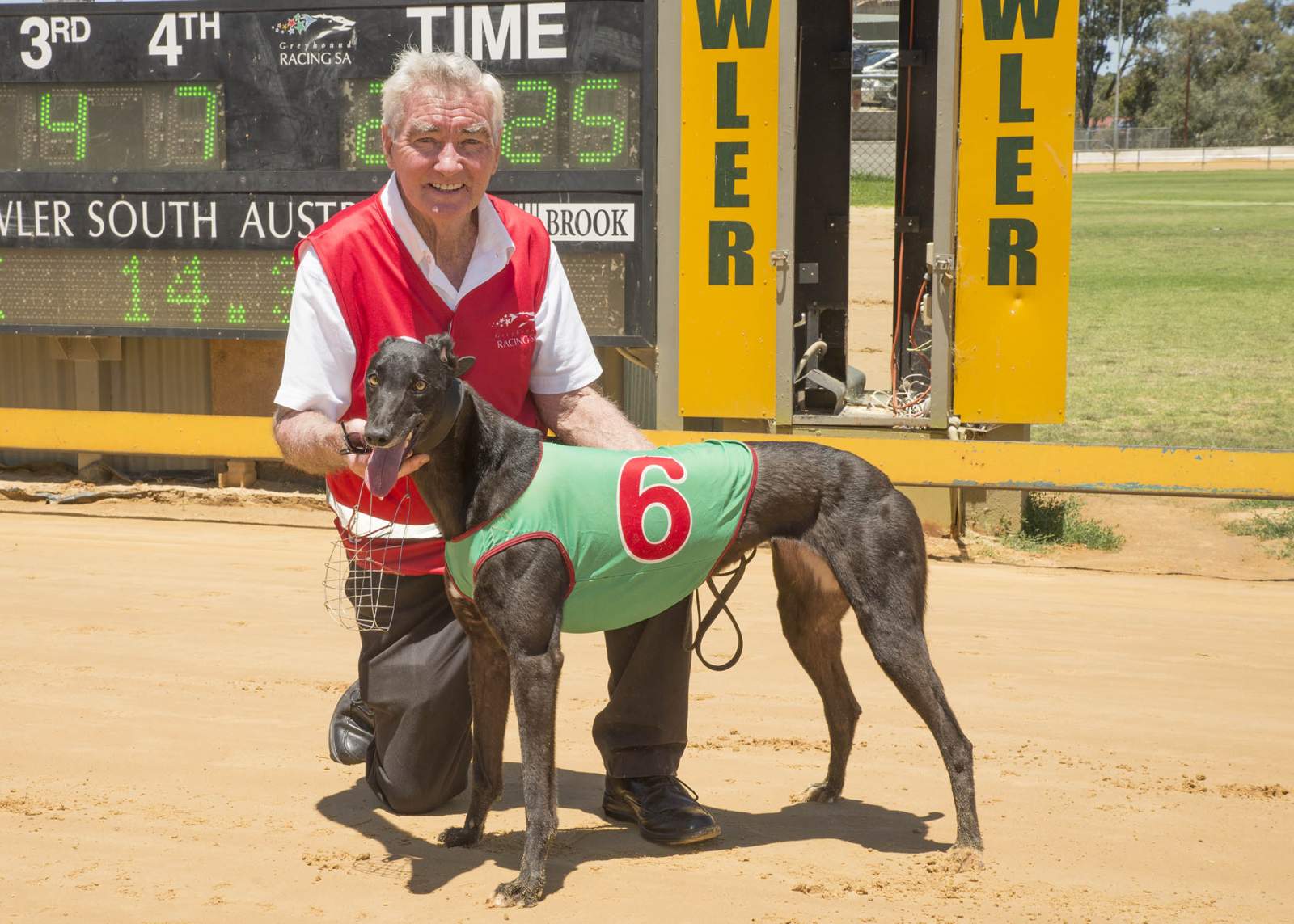 SPRING IN THE AIR | Gawler Greyhounds
